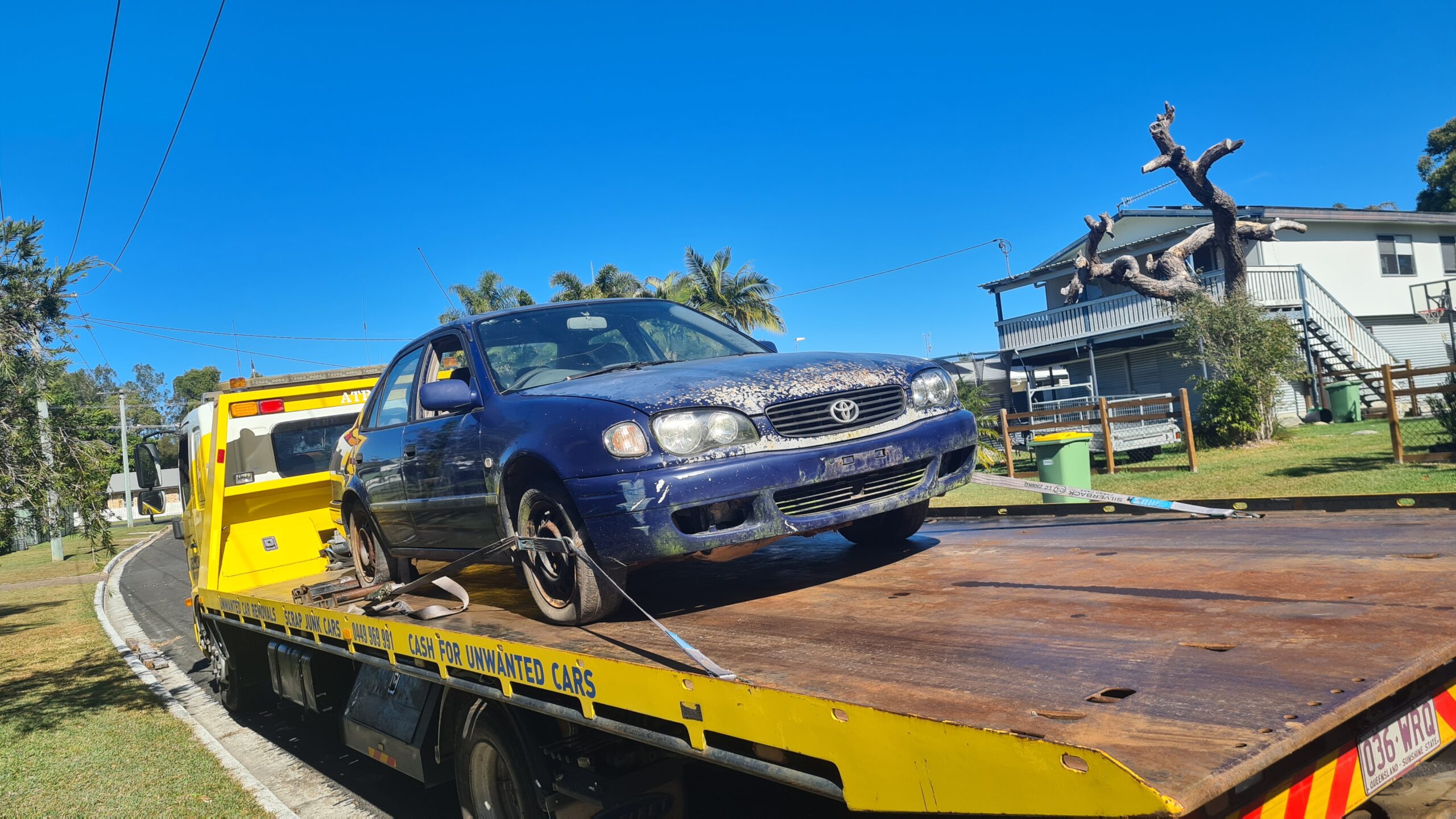 Reliable Damaged Car Removal Services Sunshine Coast